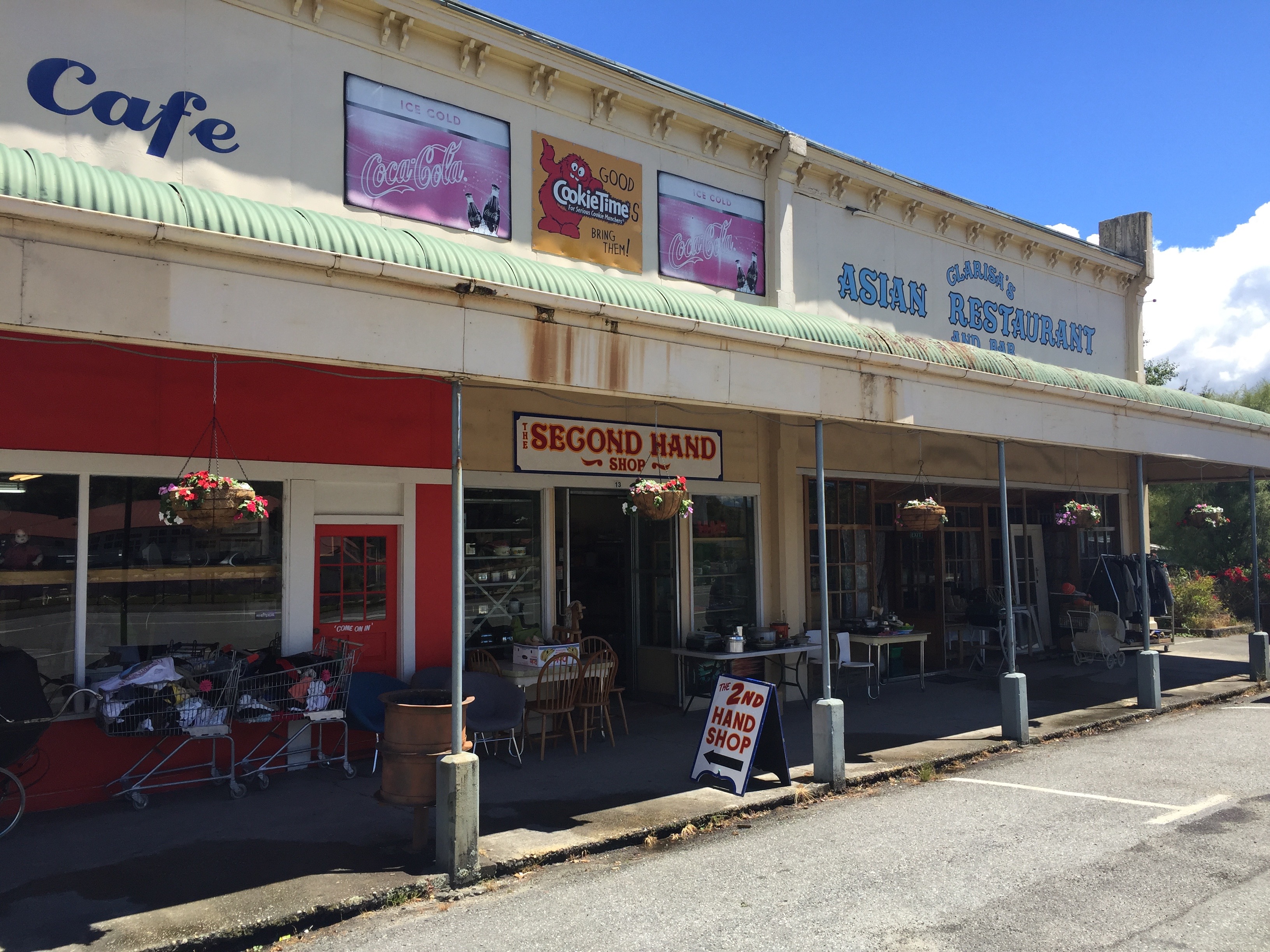 The Second Hand Shop - Antiques & Secondhand - Reefton, New Zealand